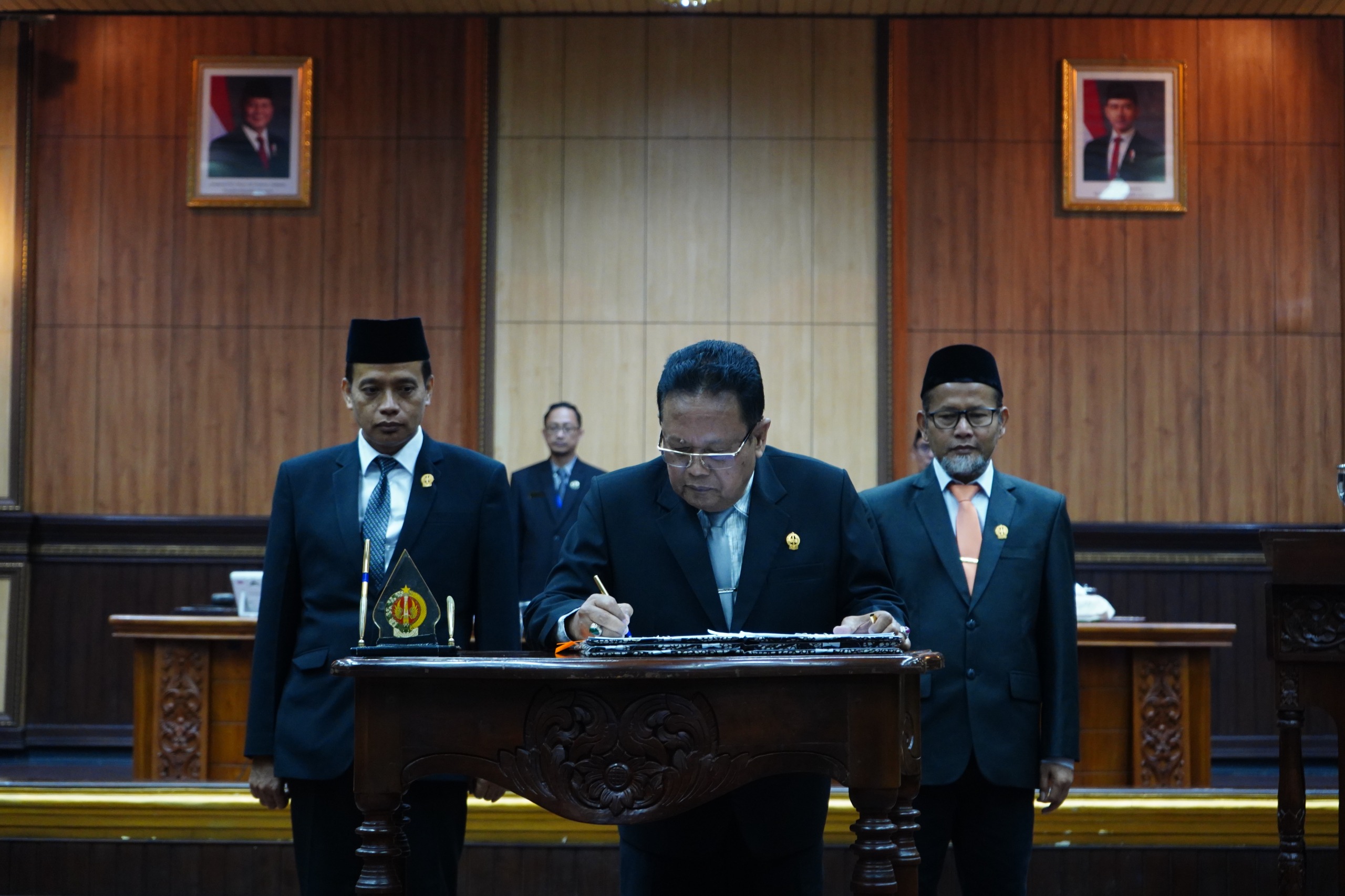 Rapat Paripurna Pembentukan dan Penetapan Empat Pansus - e-Parlemen ...