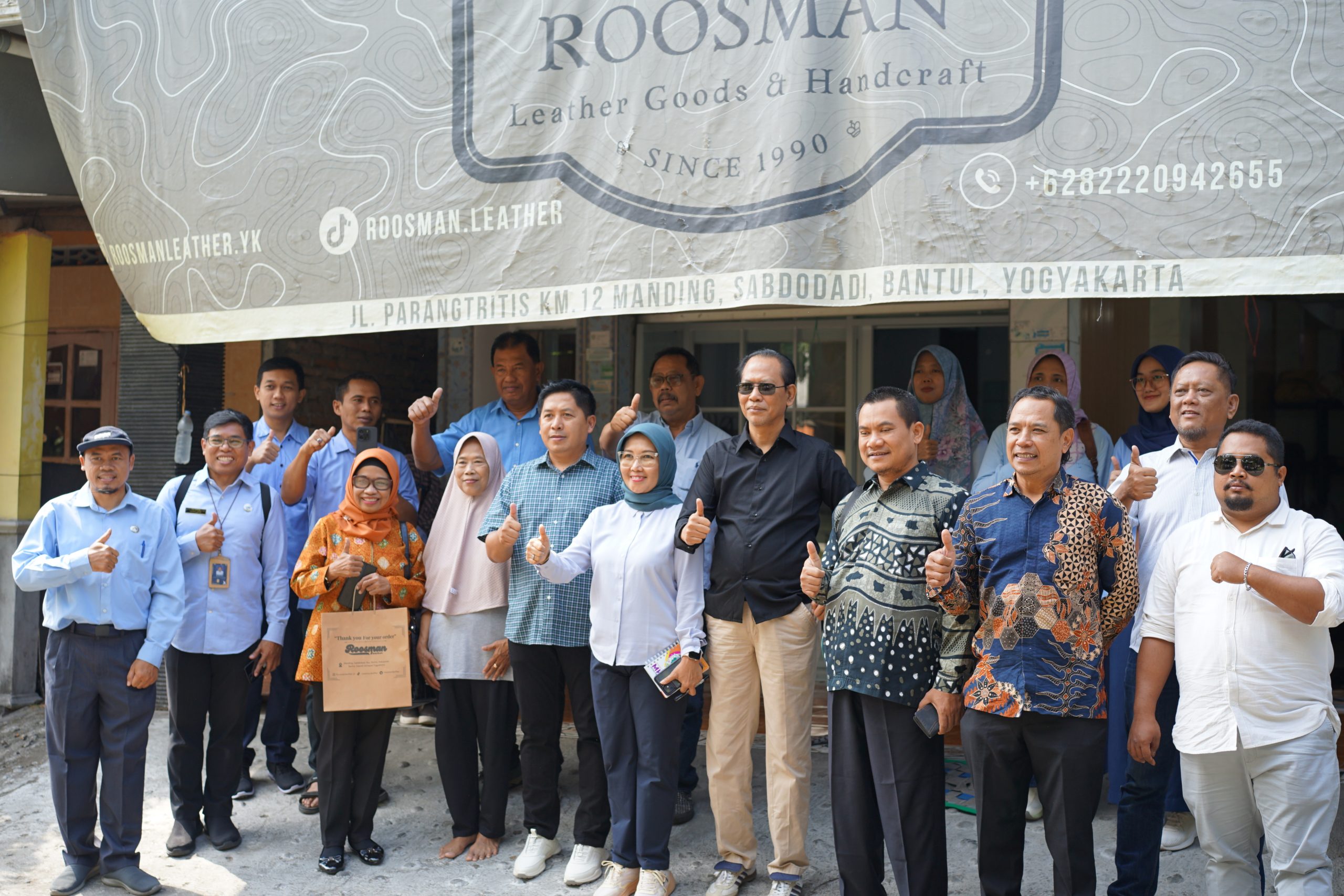 Komisi B DPRD DIY Tinjau Desa Wisata Kerajinan Kulit Manding, Dorong ...