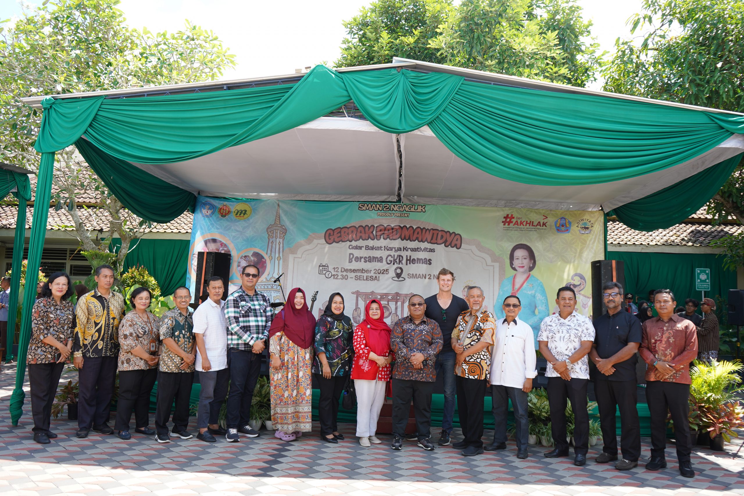 Komisi D Nilai SMA N 2 Ngaglik Siap Jadi Sekolah Model Keistimewaan - e ...